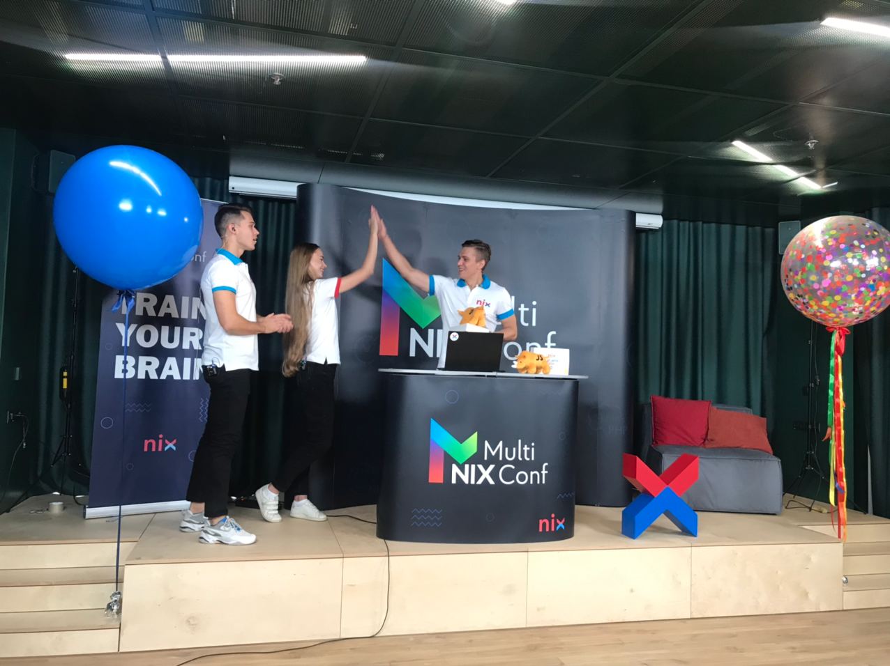 35 годин ефіру, 38 спікерів та 24 піцци. Як пройшла NIXMultiConf #4 | NIX