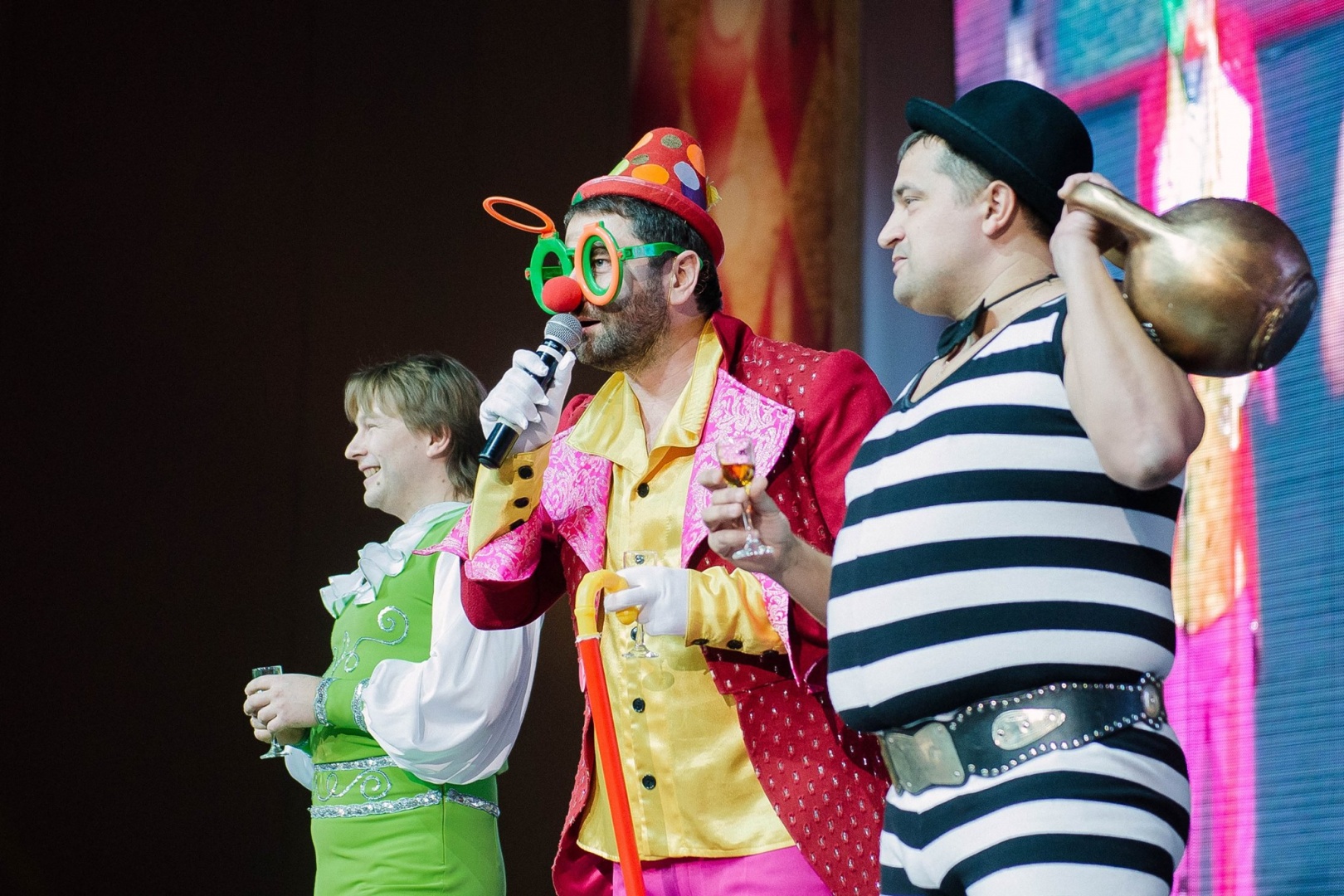 “Cirque du NIX”: The True Magic of New Year | NIX