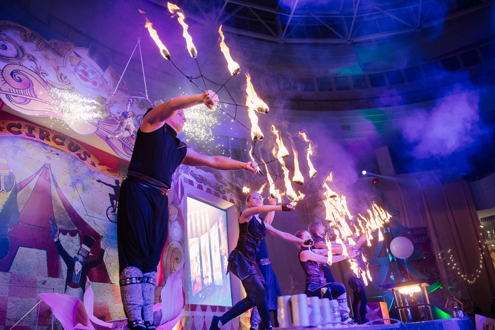 “Cirque du NIX”: The True Magic of New Year | NIX